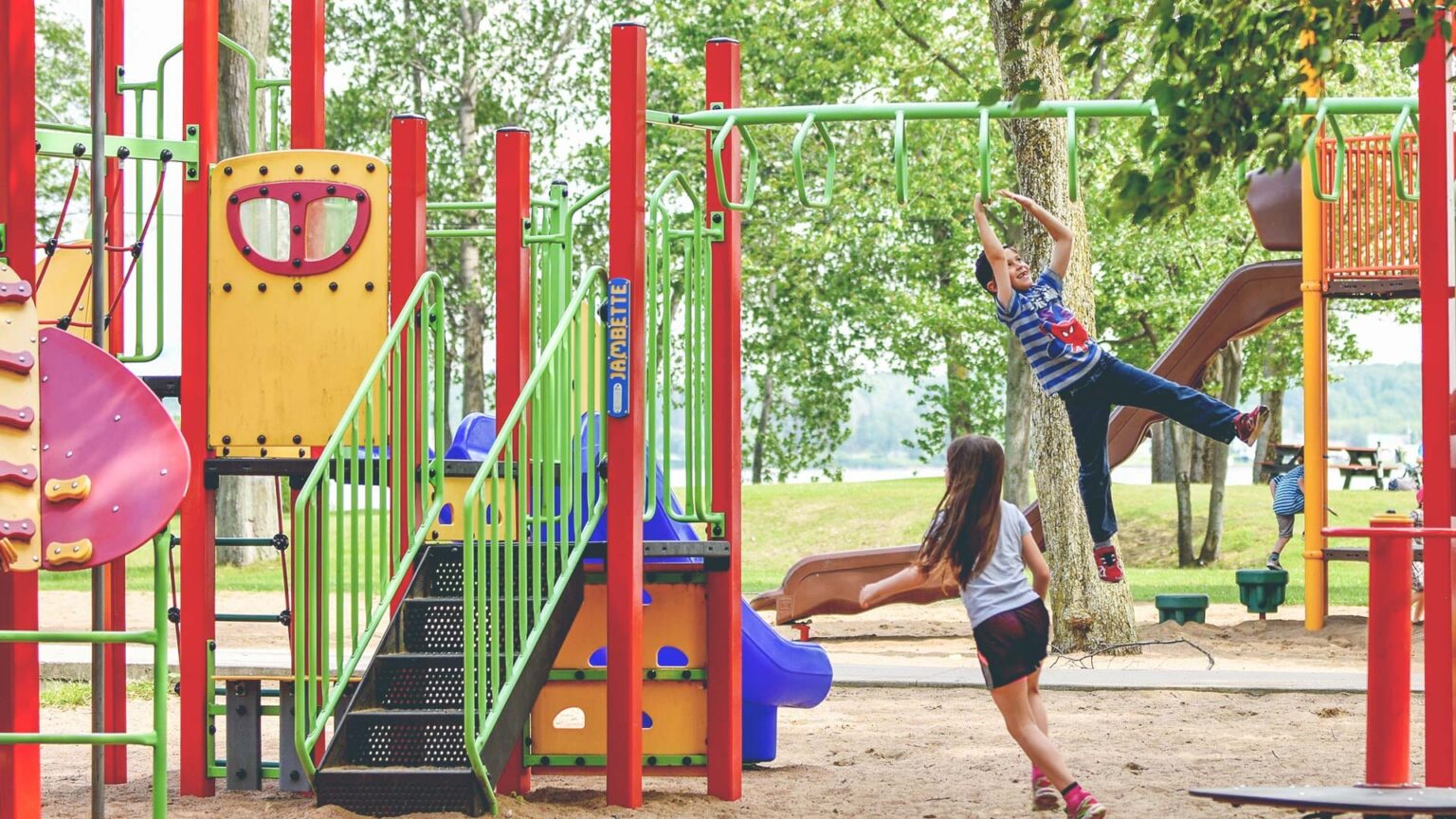 Parc de jeux pour enfants - île Saint-Quentin